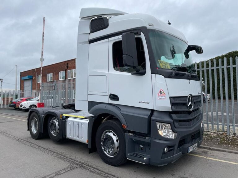 Used Mercedes Tractor Units for Sale | Actros 2454 Truck Unit Deals ...